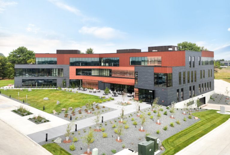 Enclave Headquarters, Fargo, North Dakota | Cupa Pizarras